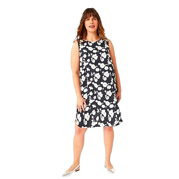 ellos | Dresses | Ellos Blk Wht Floral Shift Dress | Poshmark